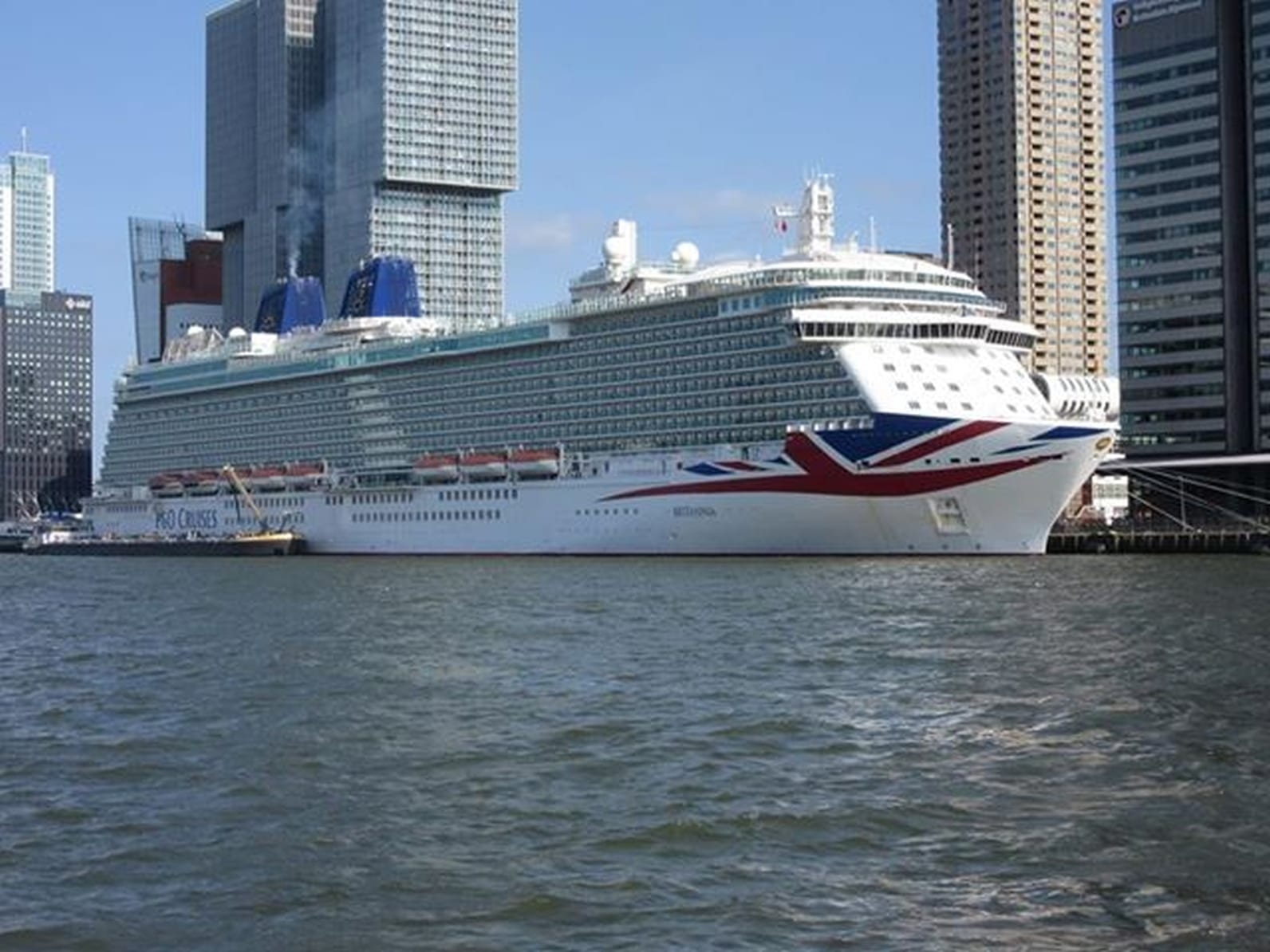 Fotoreportage: Indrukwekkende Britannia in Rotterdam - Cruisereiziger